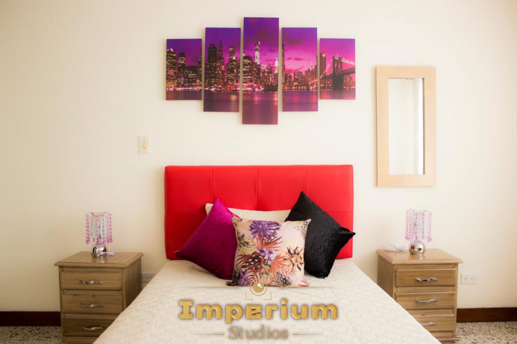 Modelos Webcam - Imperium Studios